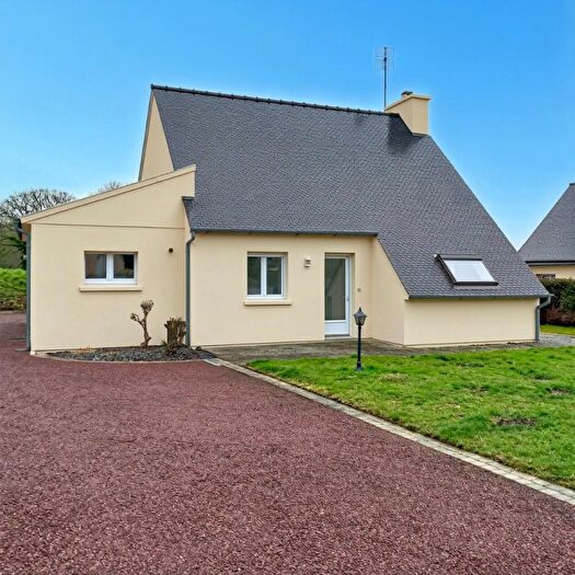 Maison 4 pièces à Pabu, à louer