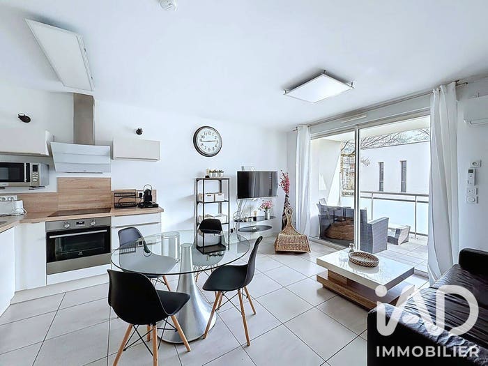 Appartement 2 pièces à louer à Zone Activité, Meylan