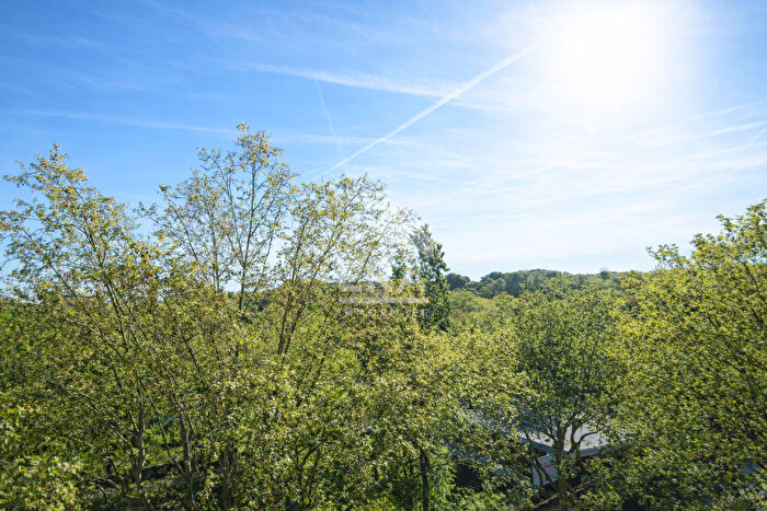 Vanves, Centre Saint-Rémy - Appartement 3 pièces à vendre