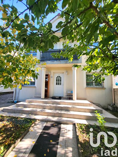 Maison à vendre - Sarcelles, Village, Chauffour - 6 pièces - 4 chambres