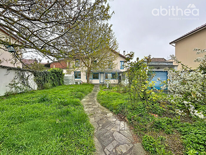 Maison à vendre - Choisy-le-Roi, Gondoles - 5 pièces - 3 chambres