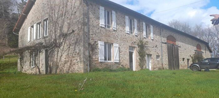 Maison à louer - Saint-Jouvent - 5 pièces - 3 chambres