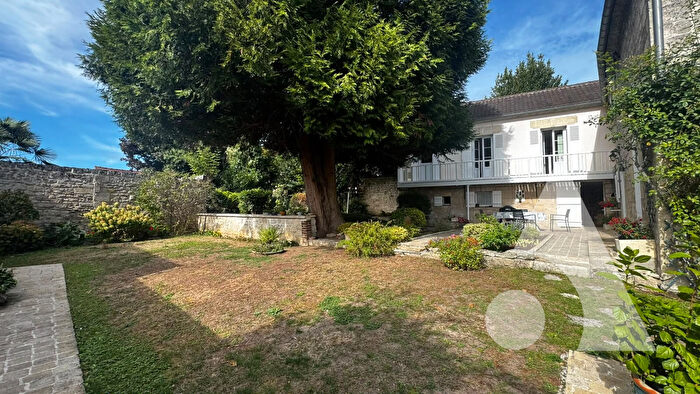 Maison 8 pièces à vendre à Morienval