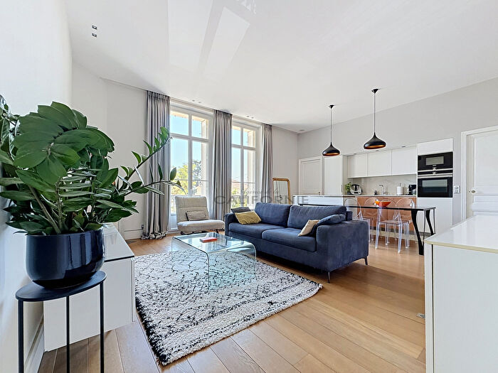 Appartement 4 pièces à vendre à Cannes, Californie Pezou