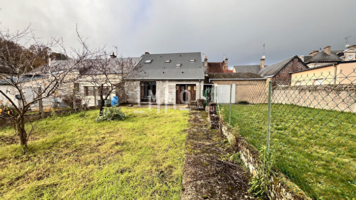 Maison à vendre - Bessé-sur-Braye - 4 pièces - 3 chambres