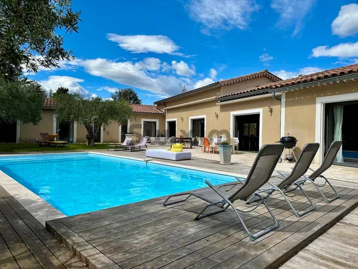 Maison 7 pièces à louer - Vézénobres