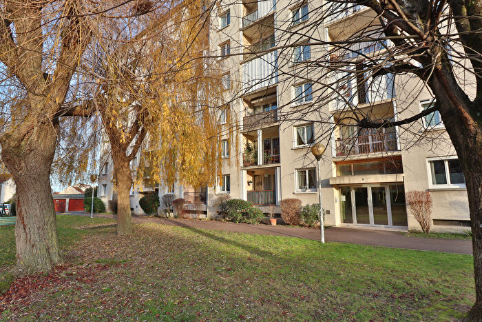 Appartement à vendre - Troyes, Chartreux - 4 pièces - 2 chambres