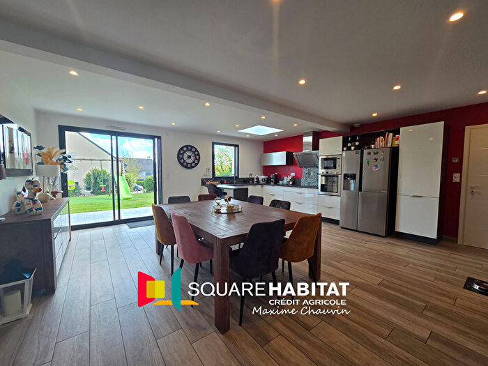 Maison à vendre - Pouancé - 8 pièces - 5 chambres