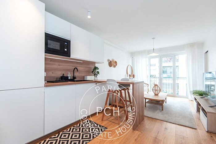 Appartement à louer - Cambronne-Garibaldi, Paris ème arrondissement - 2 pièces - 1 chambre