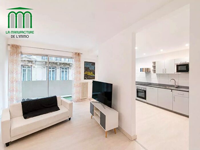 Saint-Étienne, Centre-ville, Peuple, Chavanelle : Appartement 6 pièces à vendre