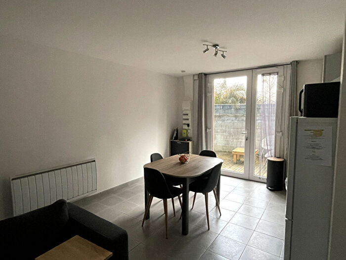 Maison à louer - Saint-Philbert-de-Grand-Lieu - 2 pièces - 1 chambre