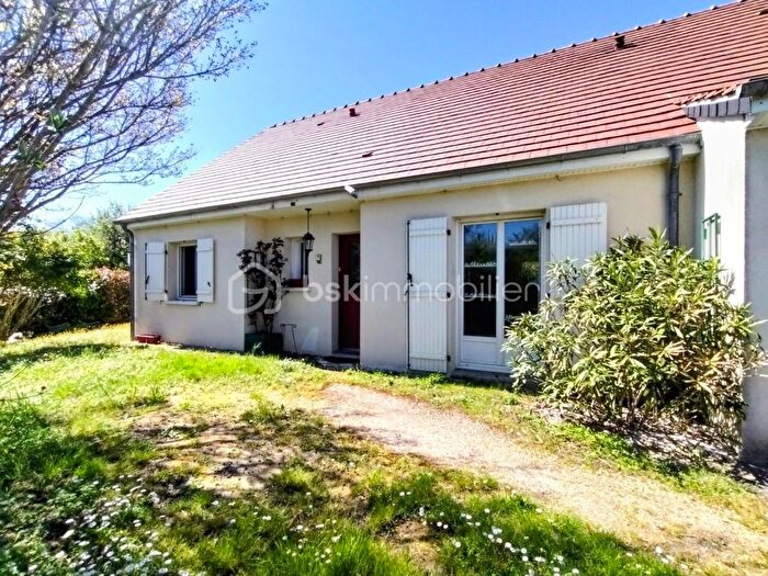 Noyant-de-Touraine : Maison 6 pièces à vendre