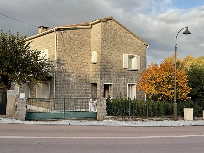 Maison à vendre - Petreto-Bicchisano - 8 pièces - 7 chambres