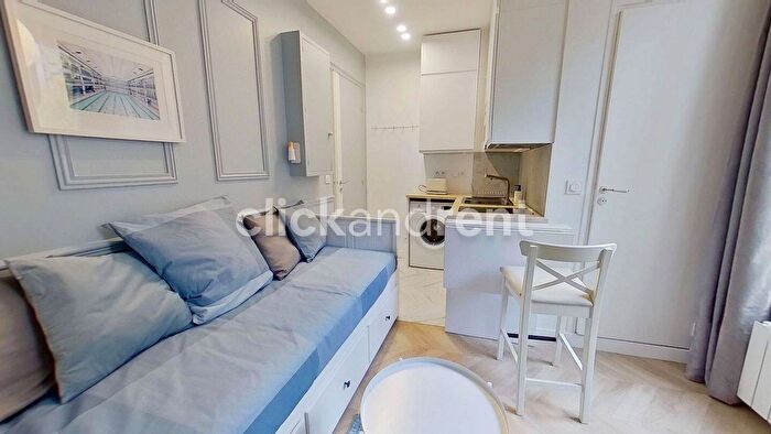 Cambronne-Garibaldi, Paris 15ème arrondissement : Appartement 1 pièce à louer