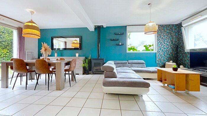 Maison à vendre - Theix - 5 pièces - 4 chambres