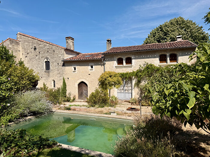 Maison 11 pièces à vendre - Tusson
