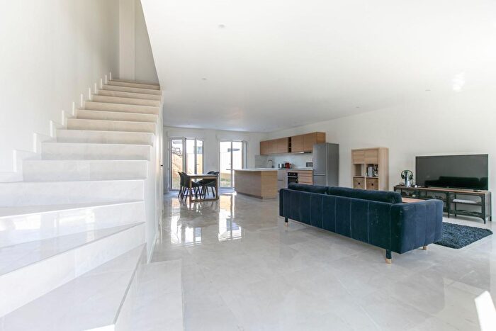 Maison 4 pièces à Ormesson-sur-Marne, à vendre