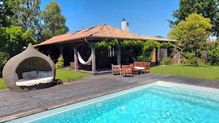 Maison 5 pièces à vendre à Arès