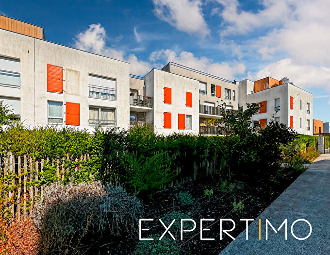 Appartement à vendre - Guyancourt - 5 pièces - 3 chambres