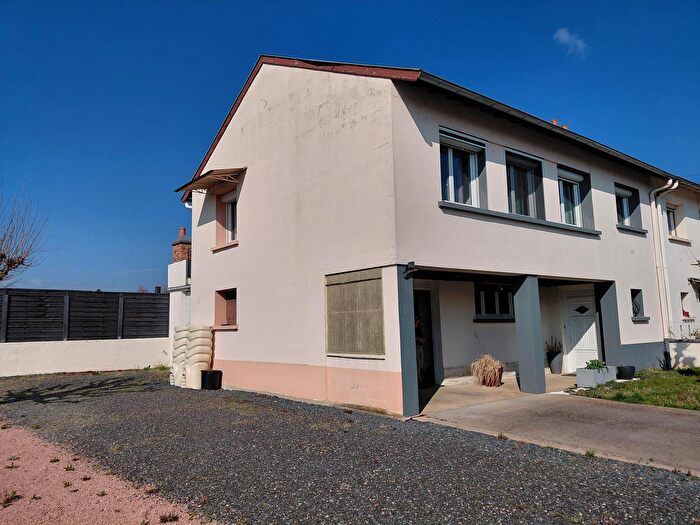 Maison à vendre - Marcigny - 4 pièces - 2 chambres