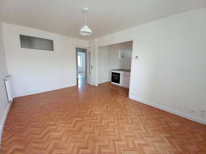 Appartement à louer - Panissières - 3 pièces - 2 chambres