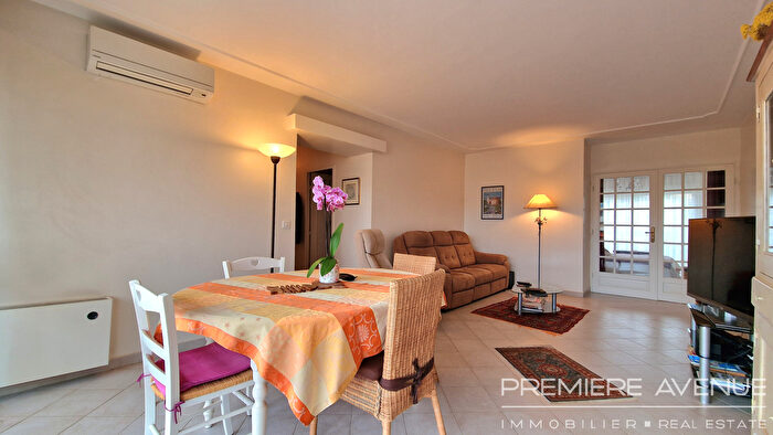 Appartement à vendre - Sainte-Maxime, Centre-ville, Pléiades - 4 pièces - 3 chambres