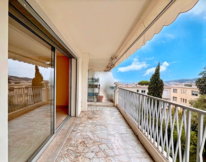 Nice, Valrose - Appartement 2 pièces à vendre