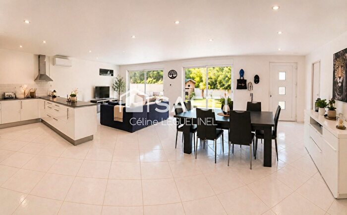 Maison à vendre - Nogent-le-Roi - 5 pièces - 3 chambres