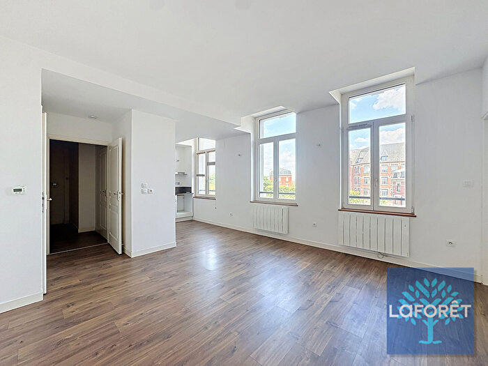 Appartement 2 pièces à Valenciennes, Cheminots, Acalas, Fb de Lille, à louer