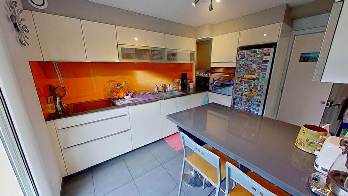 Maison à vendre - Rixheim, Centre-ville, Gare - 6 pièces - 4 chambres