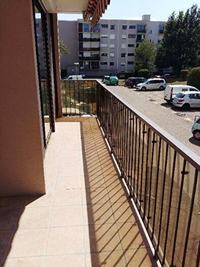 Centre Ville, Saint-Priest : Appartement 4 pièces à louer
