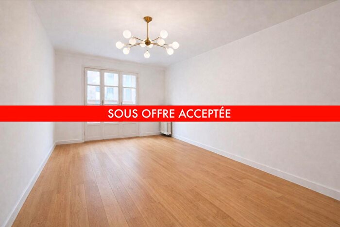 Appartement à vendre - Grasse, Centre-ville Sud - 4 pièces - 3 chambres
