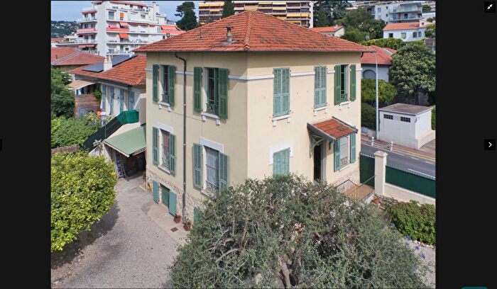 Maison à vendre - Nice - 6 pièces - 3 chambres
