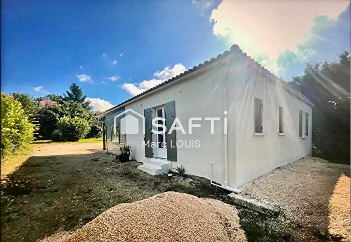 Maison à vendre - Le Bugue - 5 pièces - 3 chambres