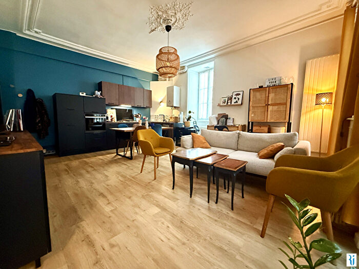 Appartement à vendre - Rouen, Vieux Marché, Cathédrale - 2 pièces - 1 chambre