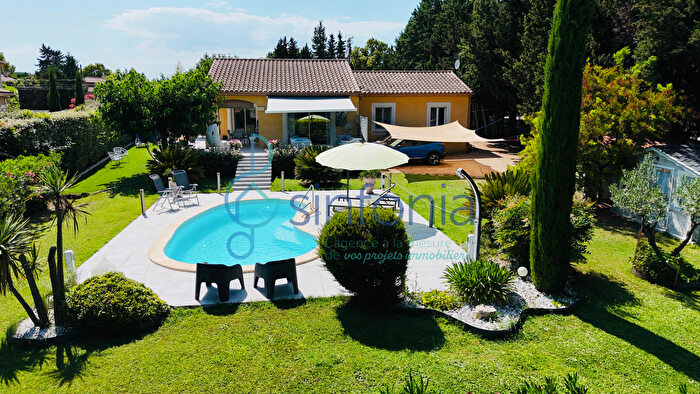 Maison 5 pièces à vendre à Montaren-et-Saint-Médiers