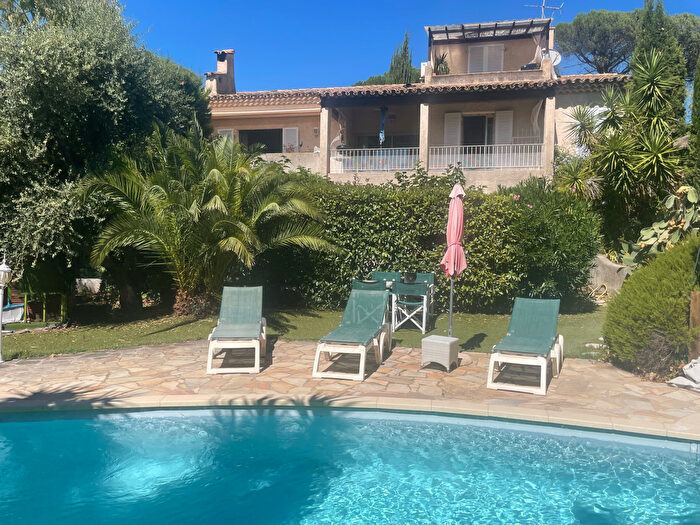 Maison à vendre - Sainte-Maxime, Virgiles, Capet dAzur, Souleyas, Croisette - 5 pièces - 4 chambres