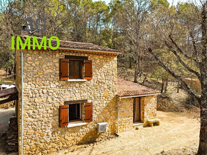 Maison à vendre - Salernes - 9 pièces - 5 chambres