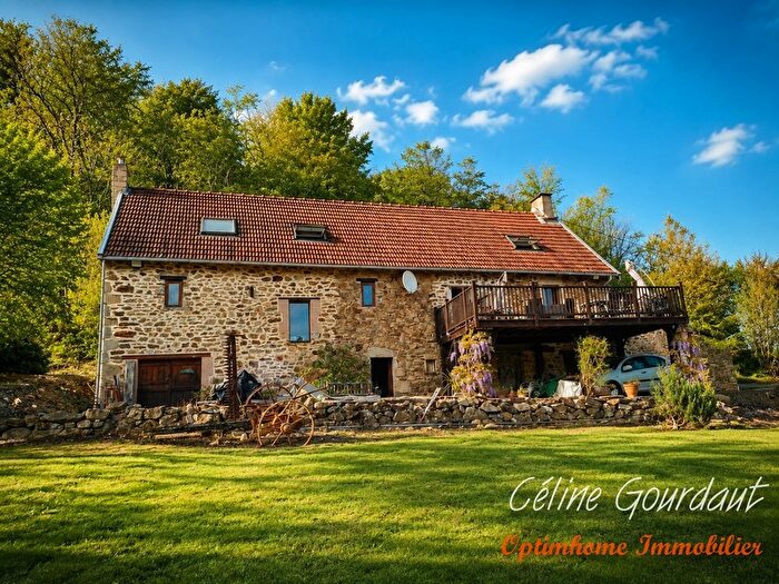 Maison 6 pièces à vendre à Domps