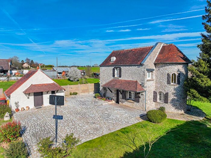 Maison à vendre - Amilly - 6 pièces - 4 chambres