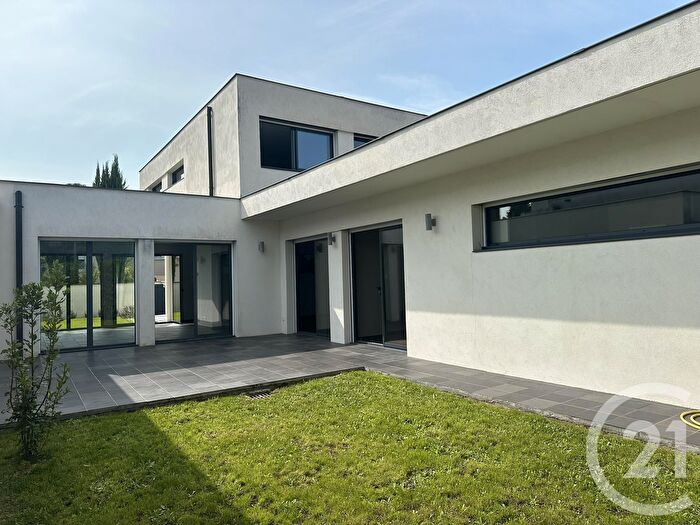 Maison à louer - Tassin-la-Demi-Lune, Montpinot, Le Bourg - 6 pièces - 5 chambres