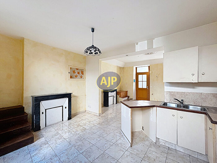 Maison à vendre - Pontivy, Centre-ville, Blavet - 4 pièces - 3 chambres