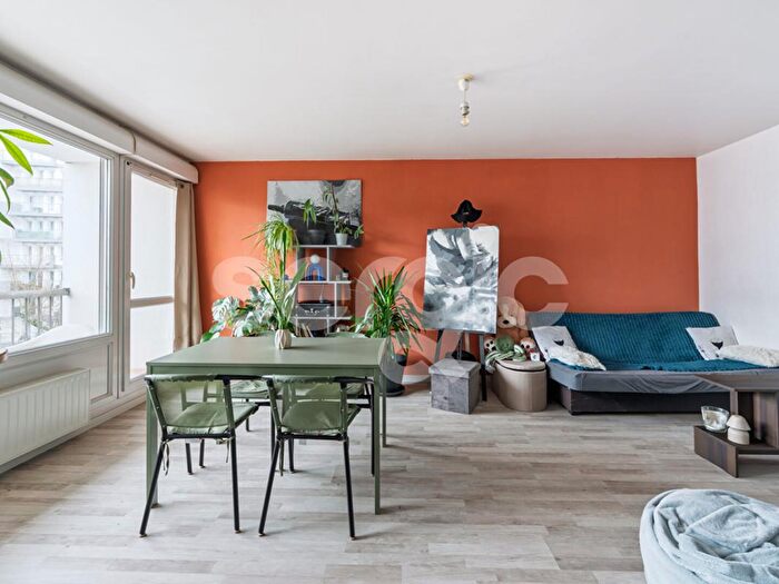 Appartement à vendre - La Madeleine, Pompidou, Nouvelle Madeleine - 2 pièces - 1 chambre