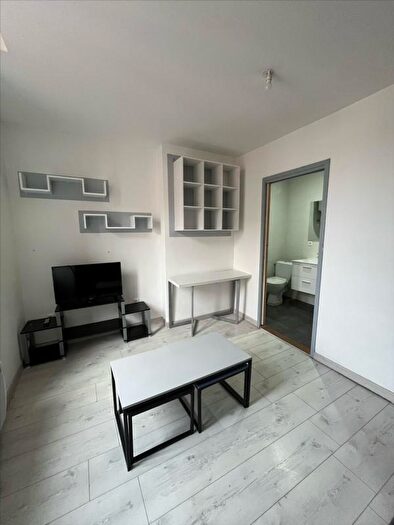 Appartement 1 pièce à Nancy, Poincaré, Foch, Anatole France, Croix de Bourgogne, à louer