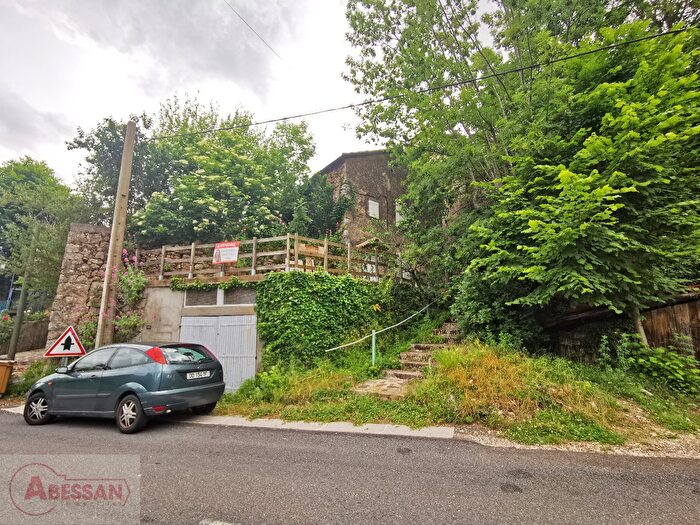 Vialas : Maison 6 pièces à vendre