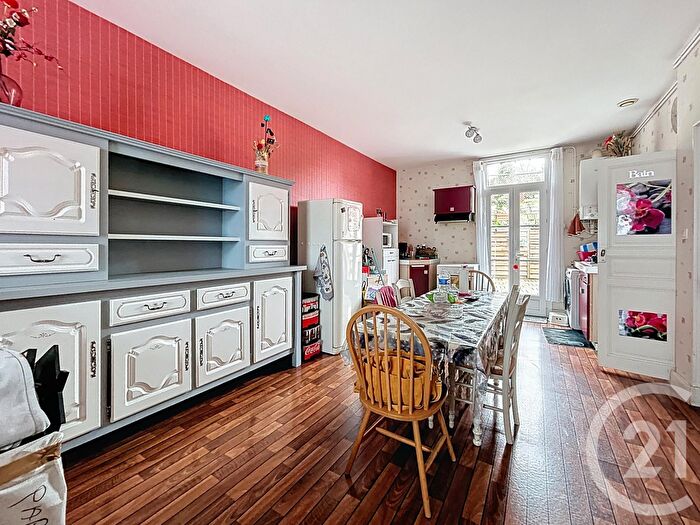 Appartement à louer - Saint-Pourçain-sur-Sioule - 2 pièces - 1 chambre