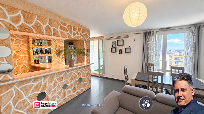 Vaulx-en-Velin, Mas Sud : Appartement 4 pièces à vendre