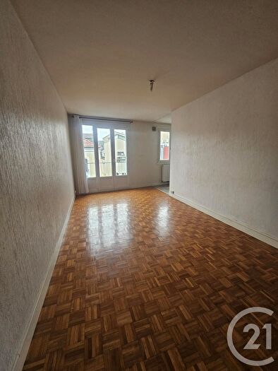 Appartement à louer - Montluçon, Centre-ville, Les Forges - 2 pièces - 1 chambre
