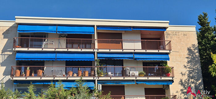 Appartement 3 pièces à vendre à Arles, Trébon