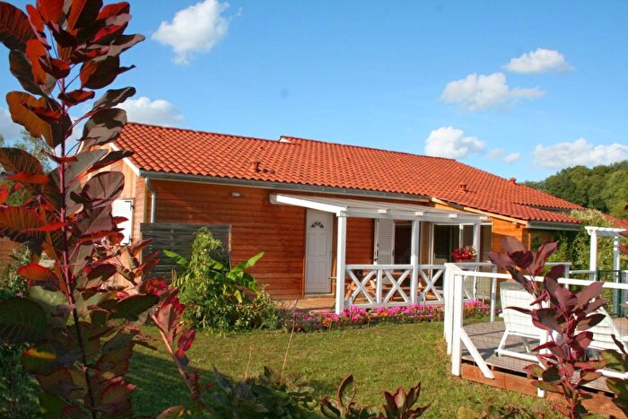 Maison à vendre - Montignac - 18 pièces - 10 chambres